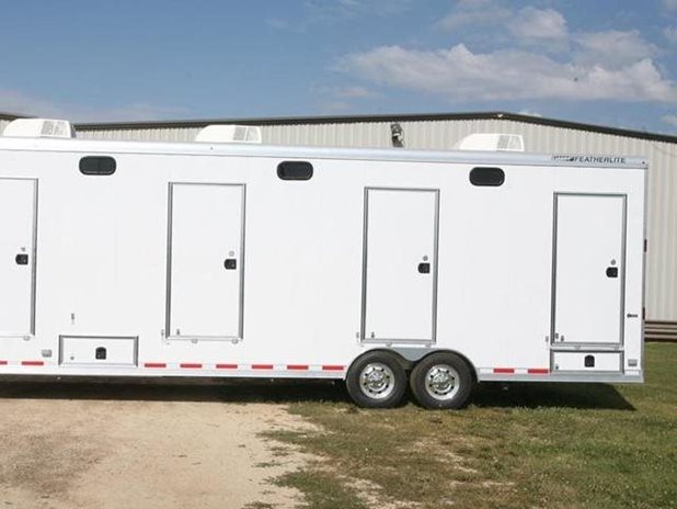 24' Mobile Shower 24-4-ADA | Mobile Showers | U.S. Mobile Kitchens